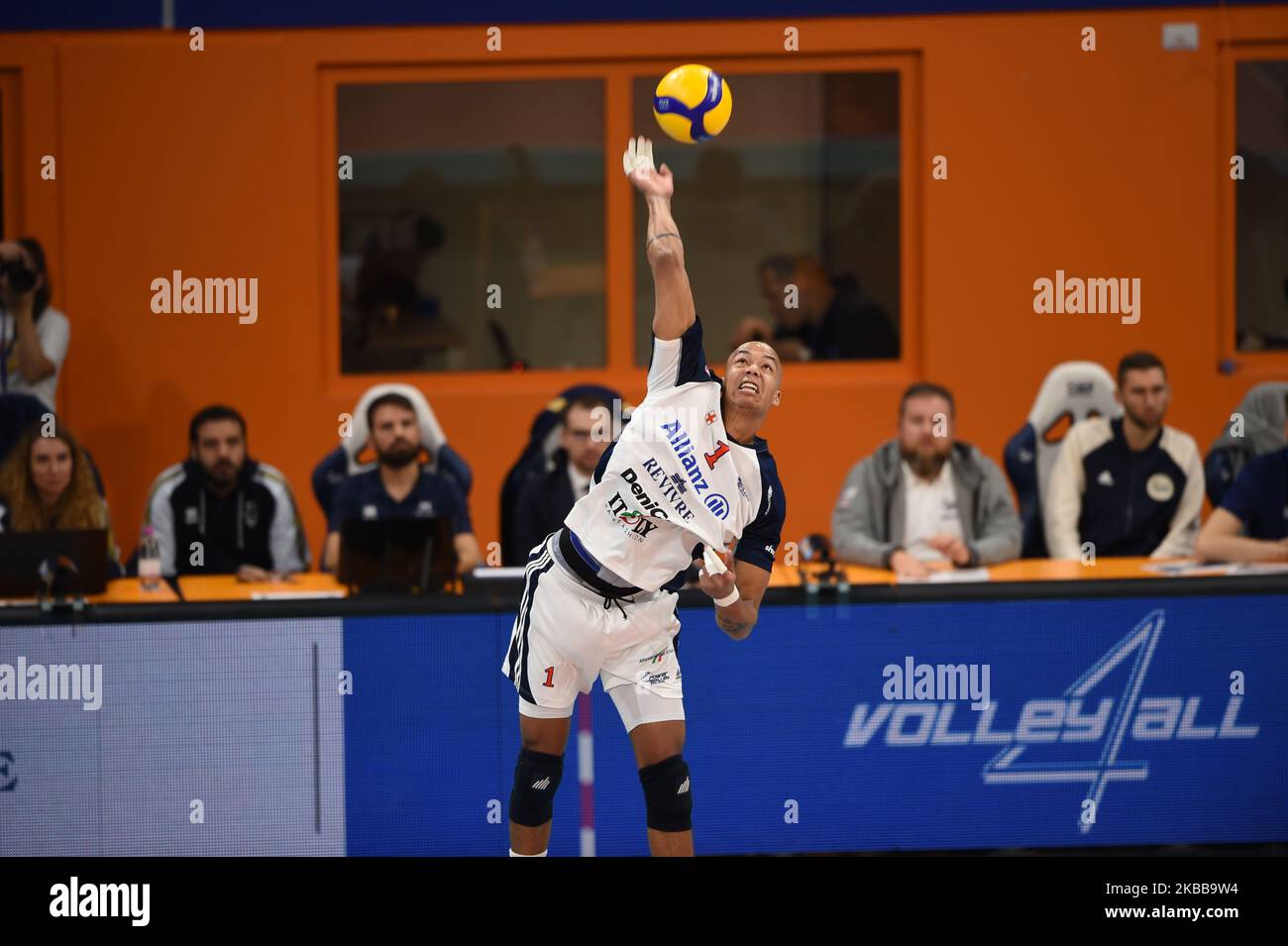 Nimir abdel aziz volley ball hi-res stock photography and images - Alamy