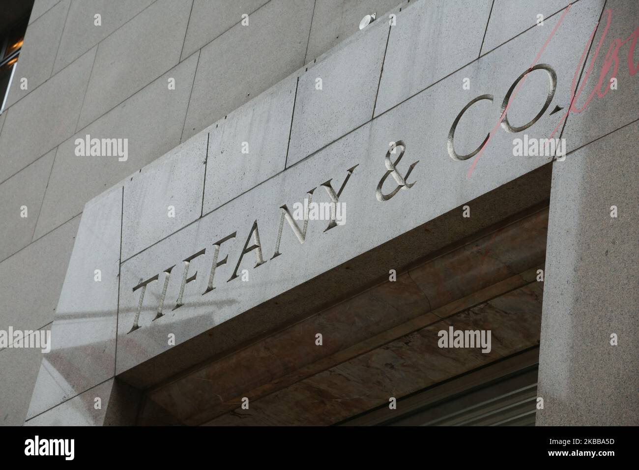 Tiffany & Co. or Tiffany's flagship store at the 5th Ave in New York ...