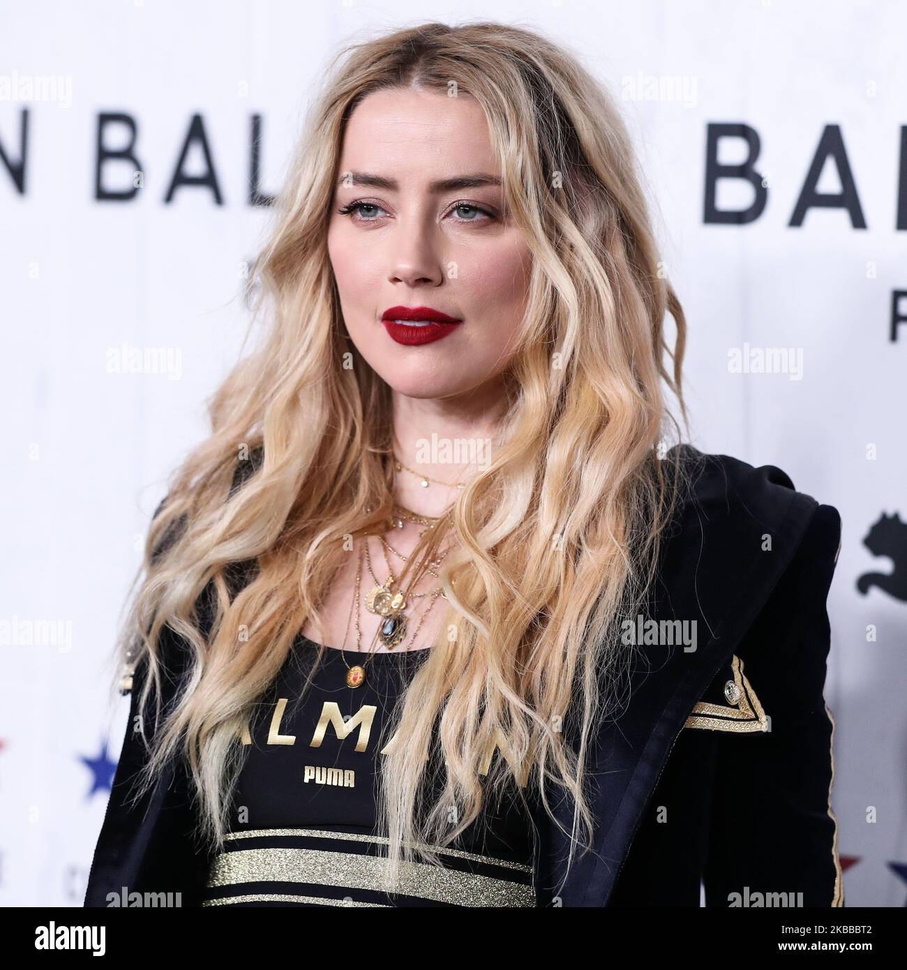 Portrait actress gold jacket hi-res stock photography and images - Alamy