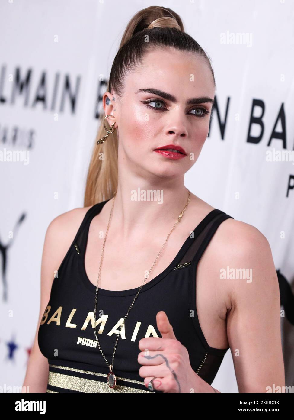 HOLLYWOOD, LOS ANGELES, CALIFORNIA, USA - NOVEMBER 21: Model/actress ...