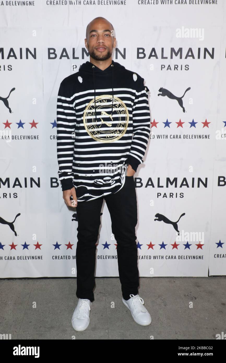 HOLLYWOOD, LOS ANGELES, CALIFORNIA, USA - NOVEMBER 21: Kendrick Sampson ...