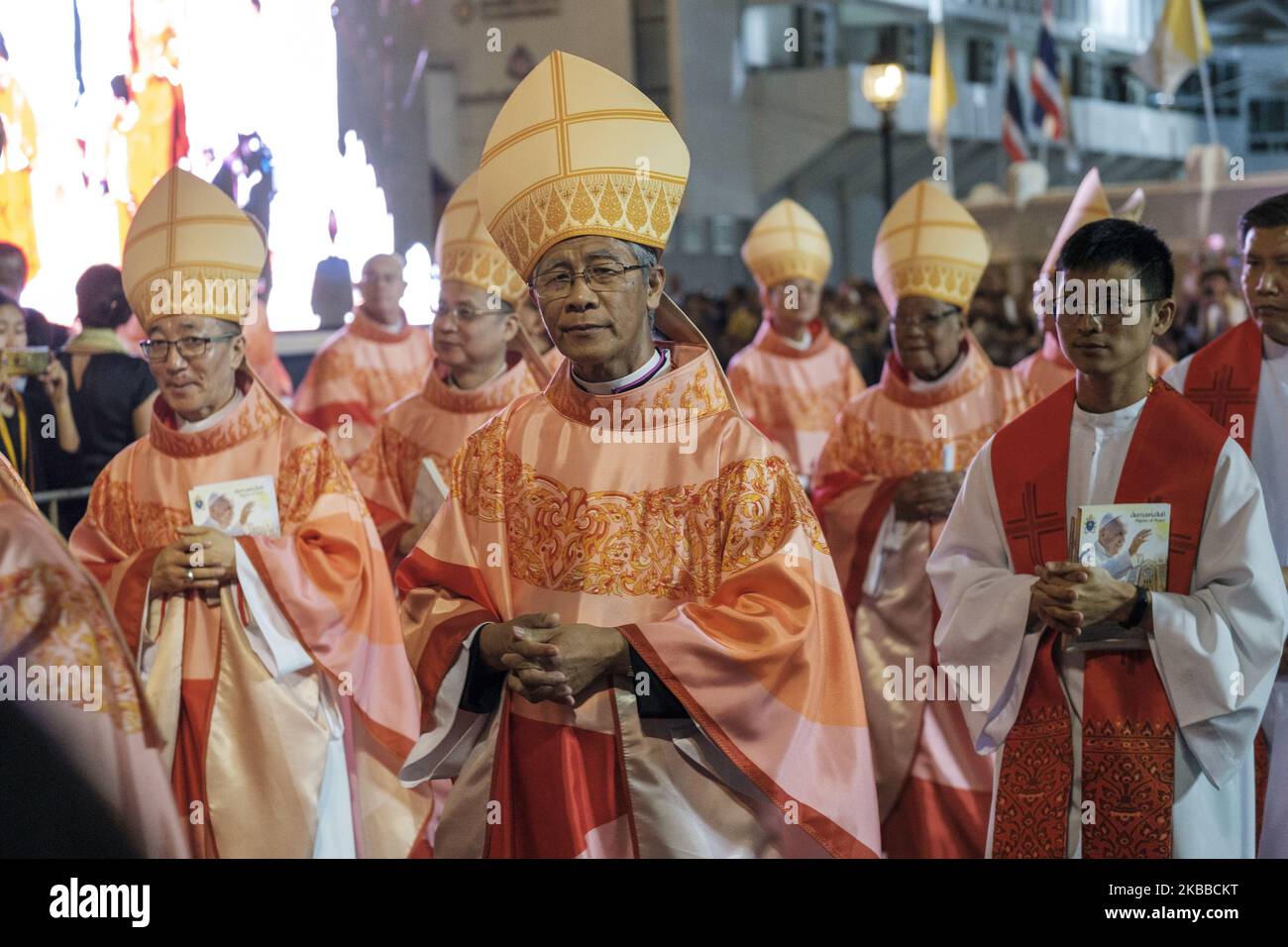 Bangkoks assumption cathedral hi-res stock photography and images - Alamy
