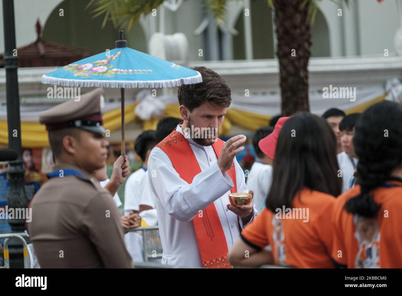 Bangkoks assumption cathedral hi-res stock photography and images - Alamy