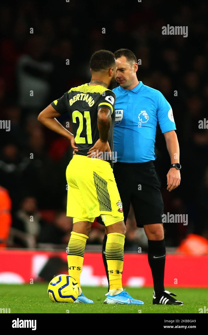 Southamptons ryan bertrand hi-res stock photography and images - Alamy