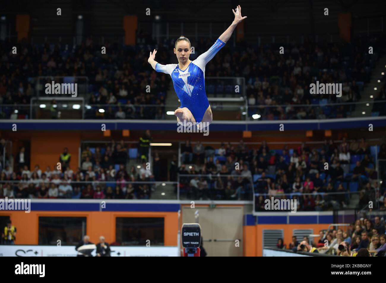 The German athlete Sarah Voss performs with his exercise during the ...