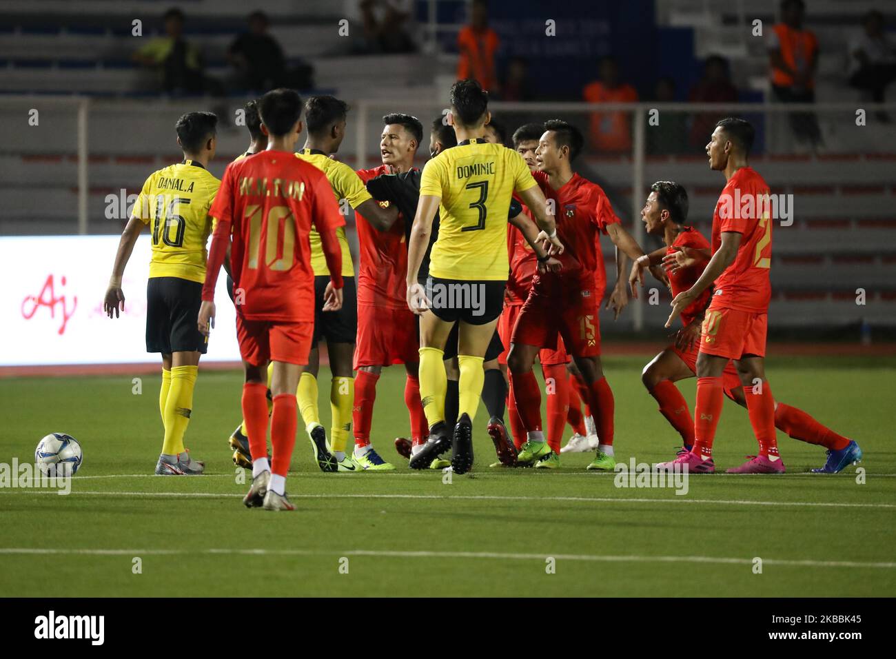 Rizal memorial complex hi-res stock photography and images - Alamy