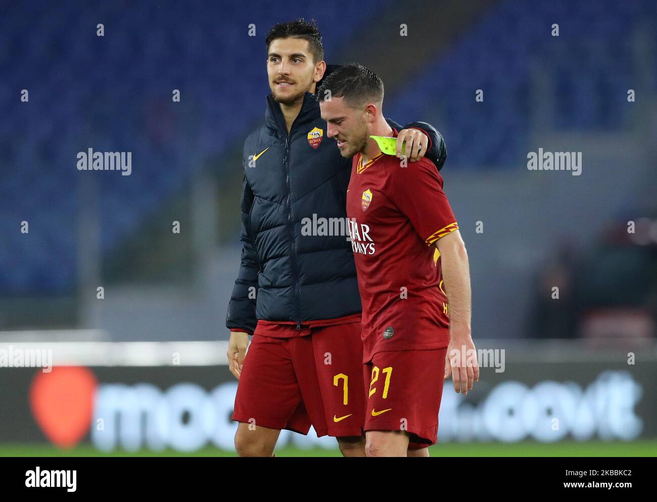 Lorenzo pellegrini jordan veretout hi-res stock photography and images ...