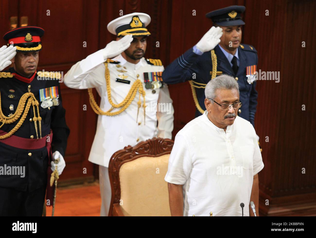 Sri lankan president gotabaya rajapaksa sings sri lankan national ...