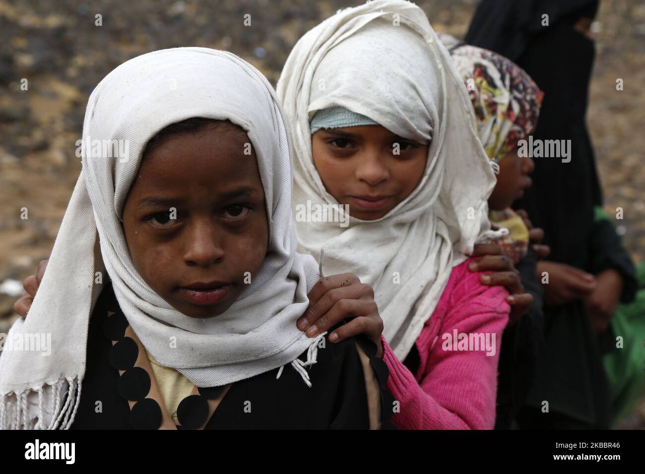 Yemeni Internally displaced girls who fled their homes due to the ...