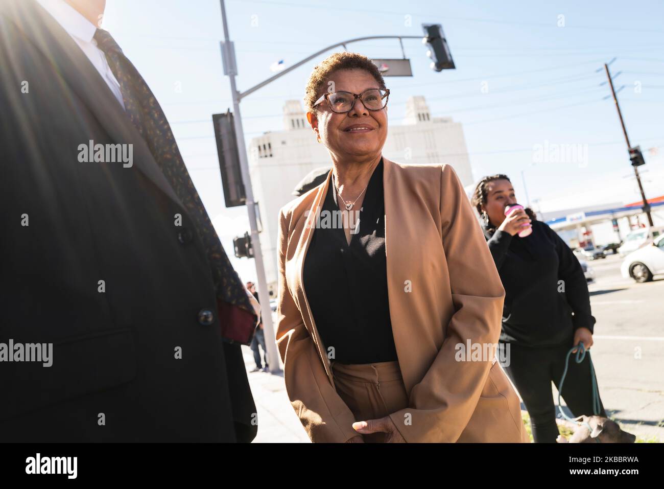 Los Angeles Mayoral candidate Karen Bass meets and receives an ...