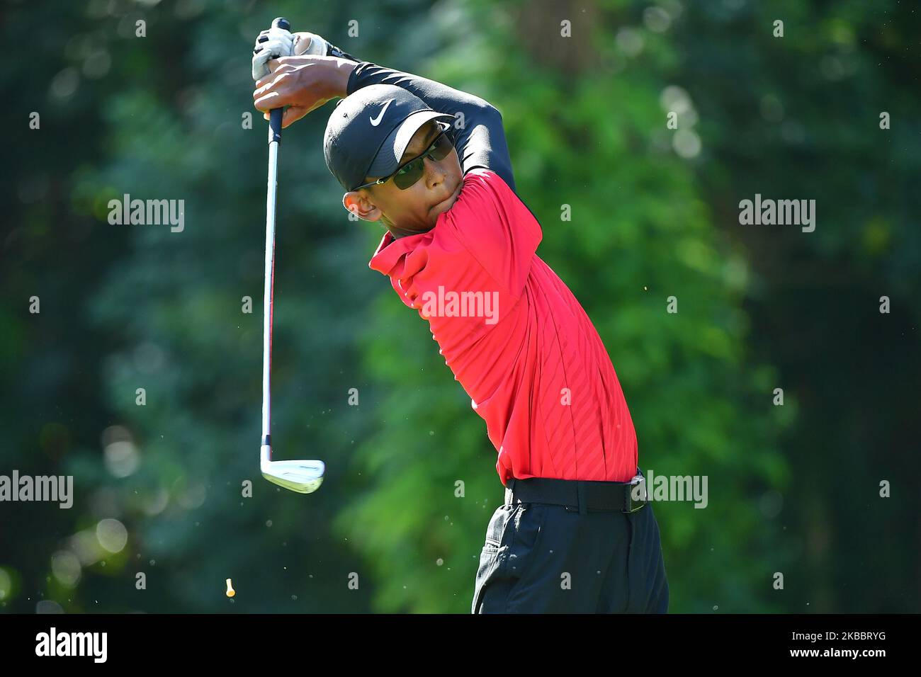 Photo of Wan Hasnul Daniel tee off during 21st Sarawak International ...