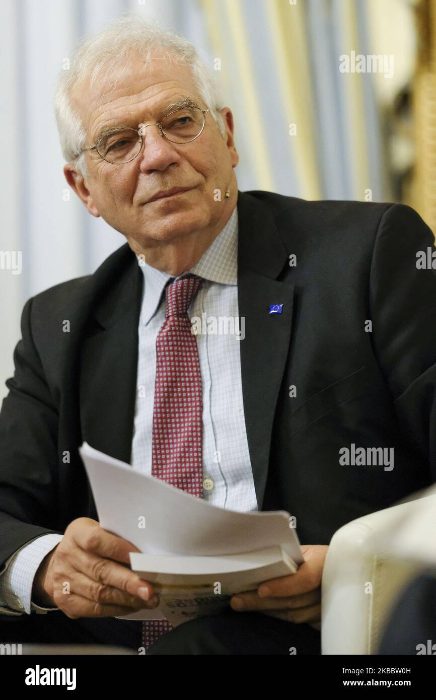 Fragmentos exteriores hi-res stock photography and images - Alamy