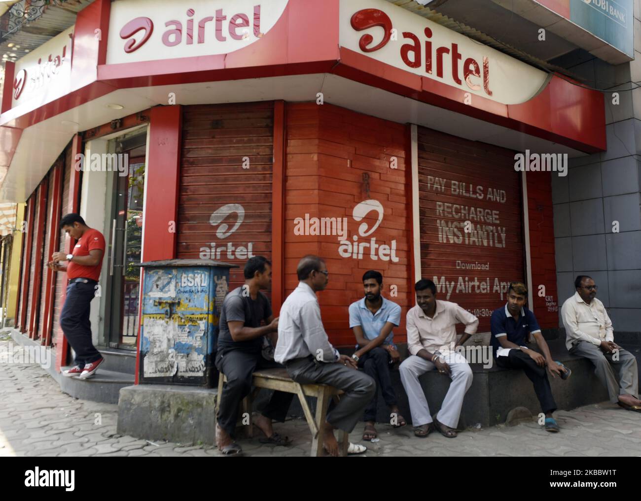 Airtel store hi-res stock photography and images - Alamy