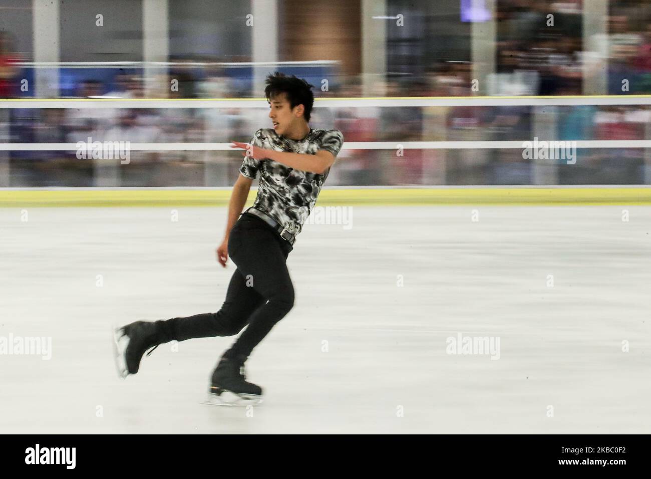 Julian Yee of Malaysia performs his routine during the SEA Games men's ...