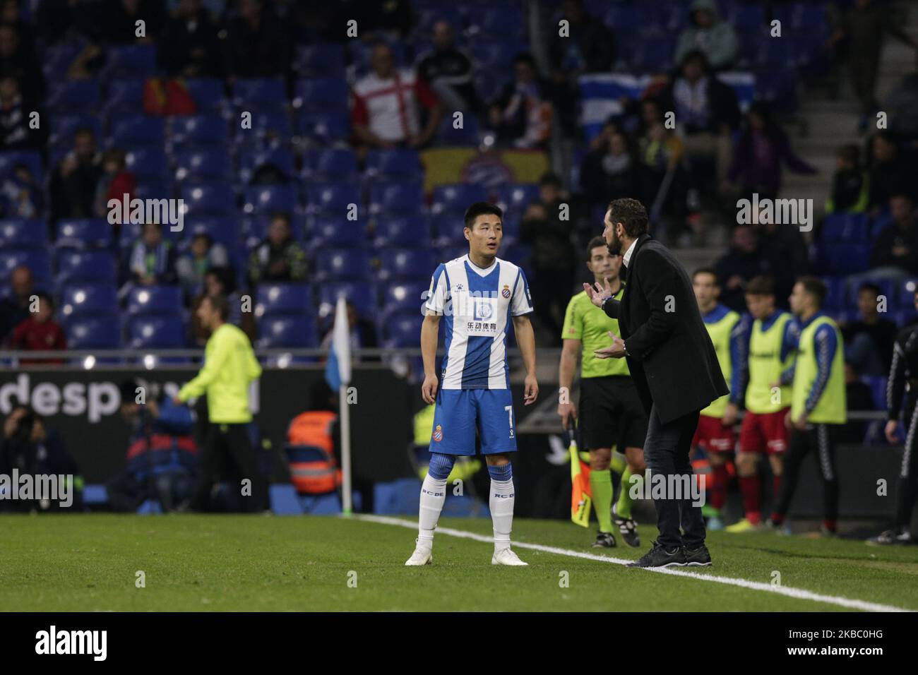 07 Wu Lei of RCD Espanyol and Pablo Machin of RCD Espanyol during the ...