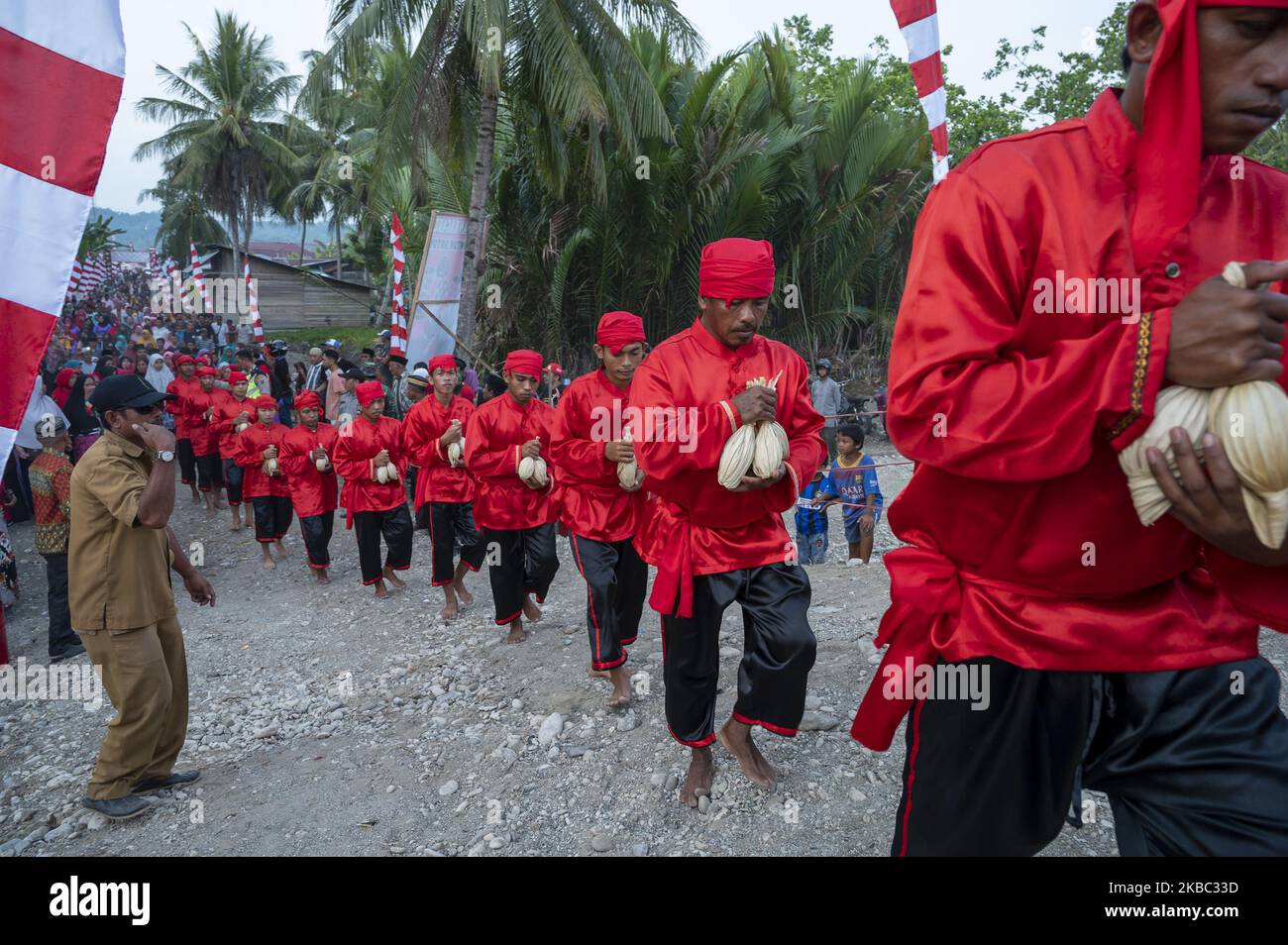 The Batui indigenous people bring Maleo (Macrocephalon maleo) eggs ...