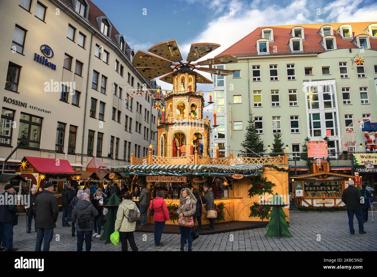 Maxym hi-res stock photography and images - Alamy