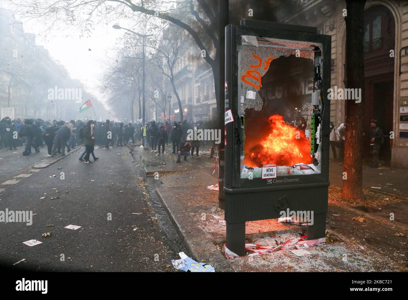 War pane hi-res stock photography and images - Alamy