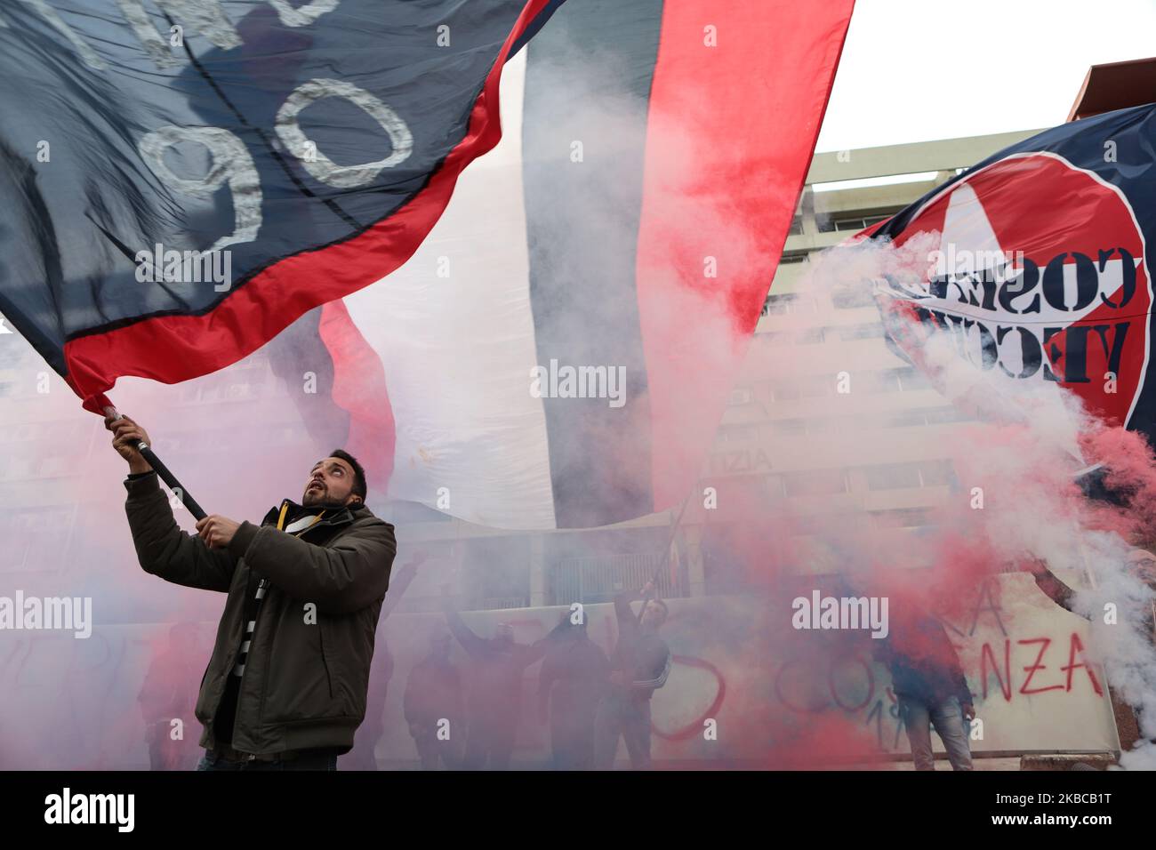 Crime fan hi-res stock photography and images - Alamy