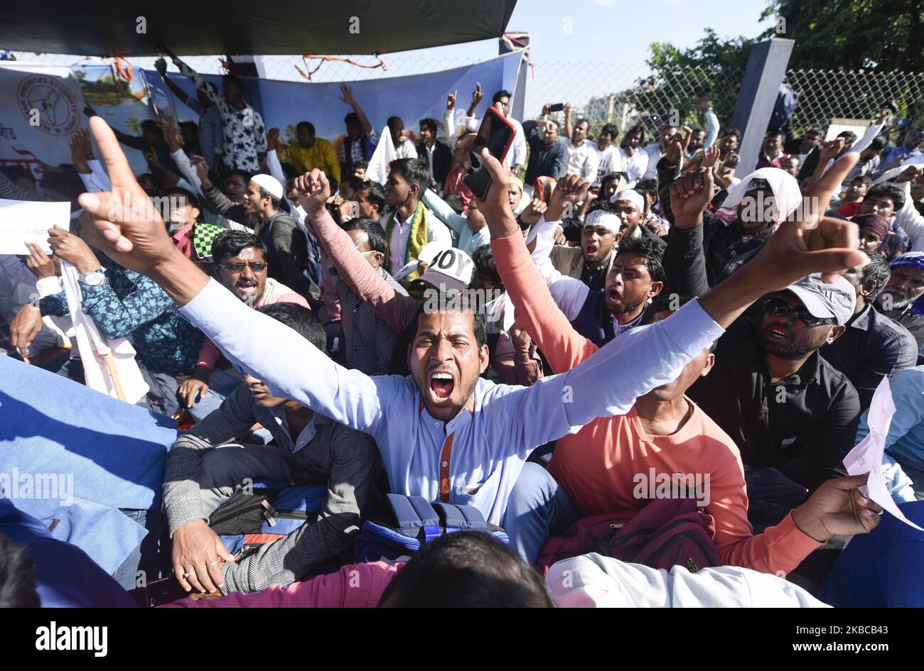 Aamsu hi-res stock photography and images - Alamy