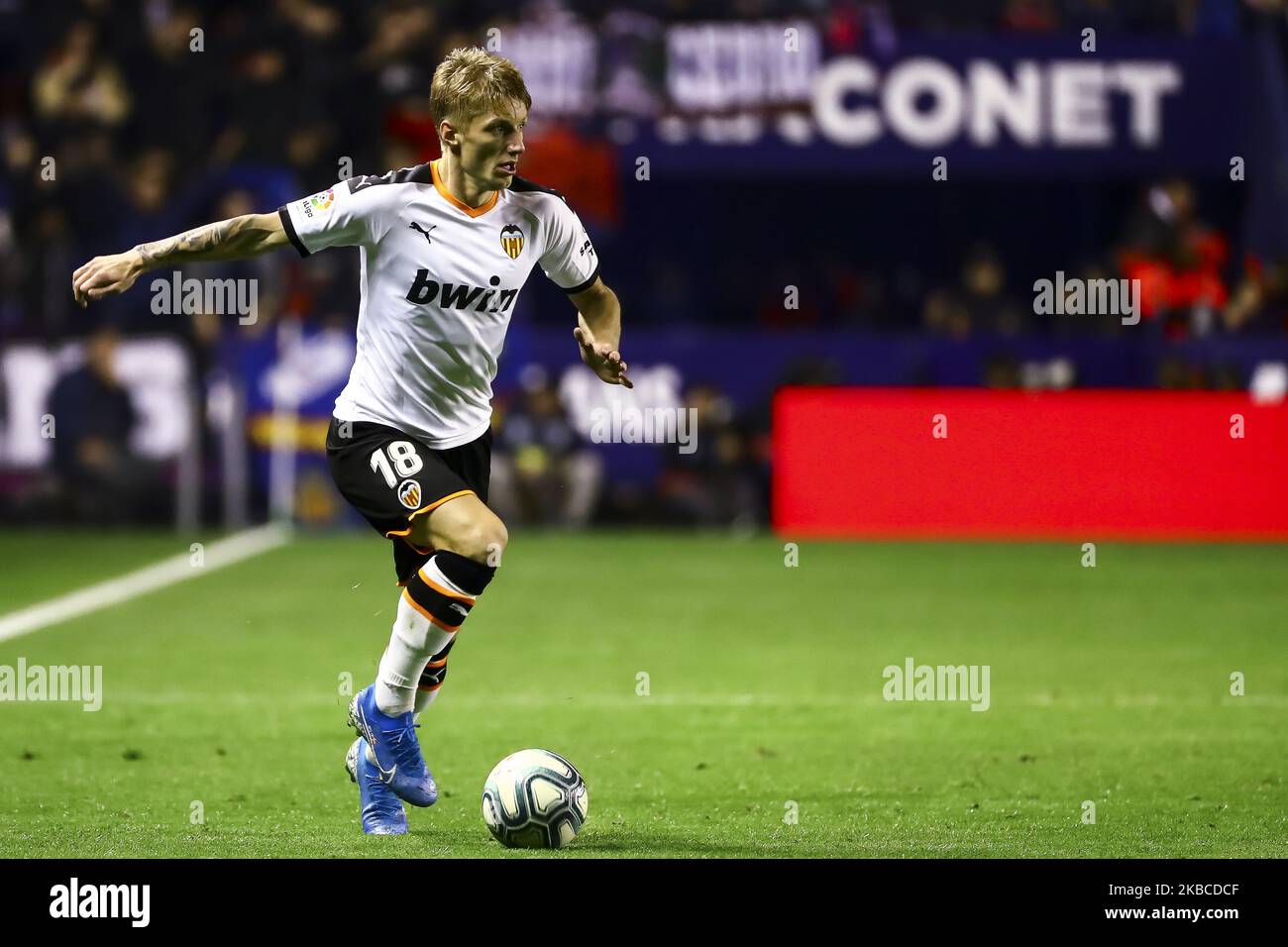 Daniel wass of valencia cf hi-res stock photography and images - Alamy