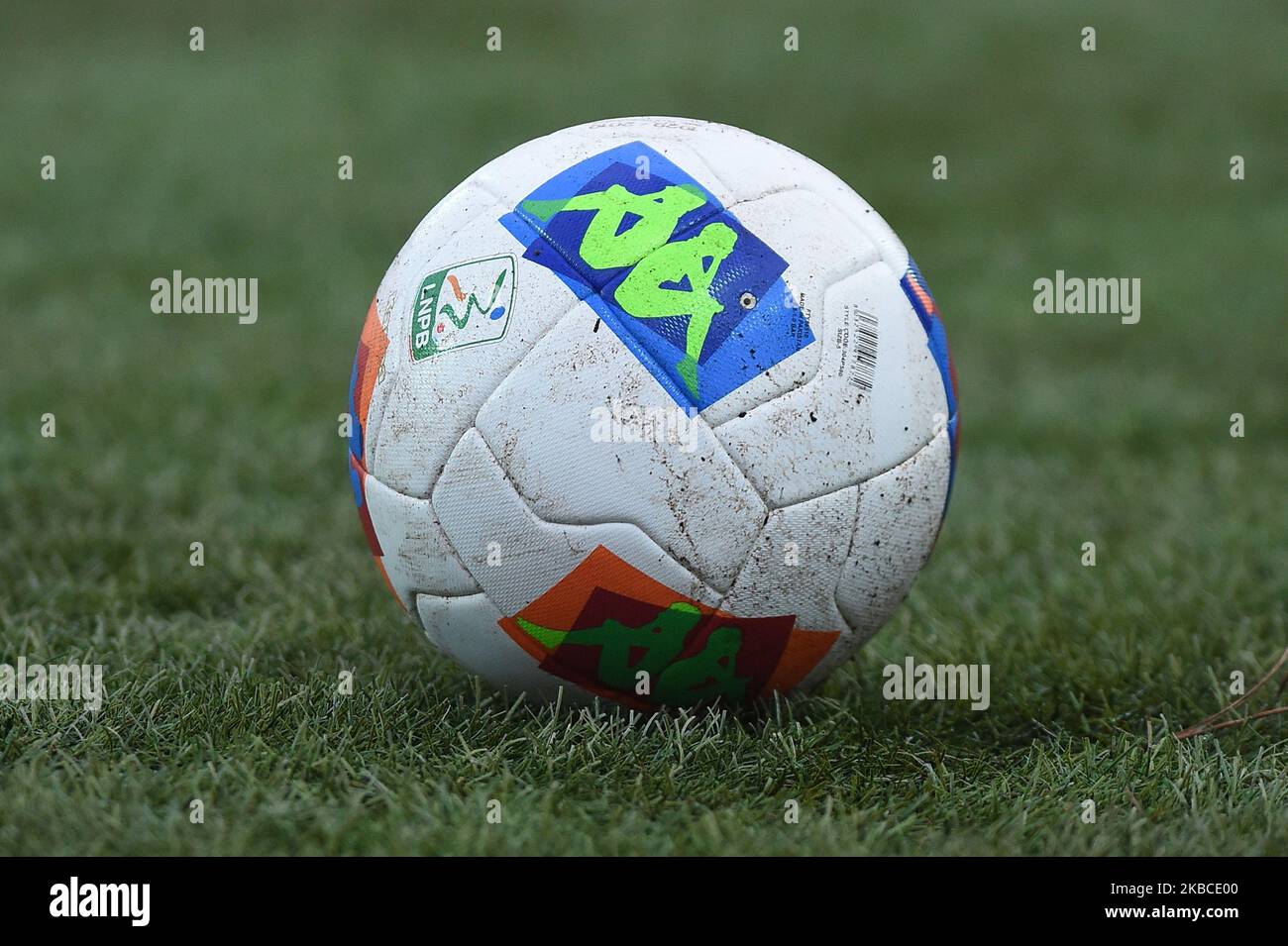 Official match ball serie b hi-res stock photography and images - Alamy