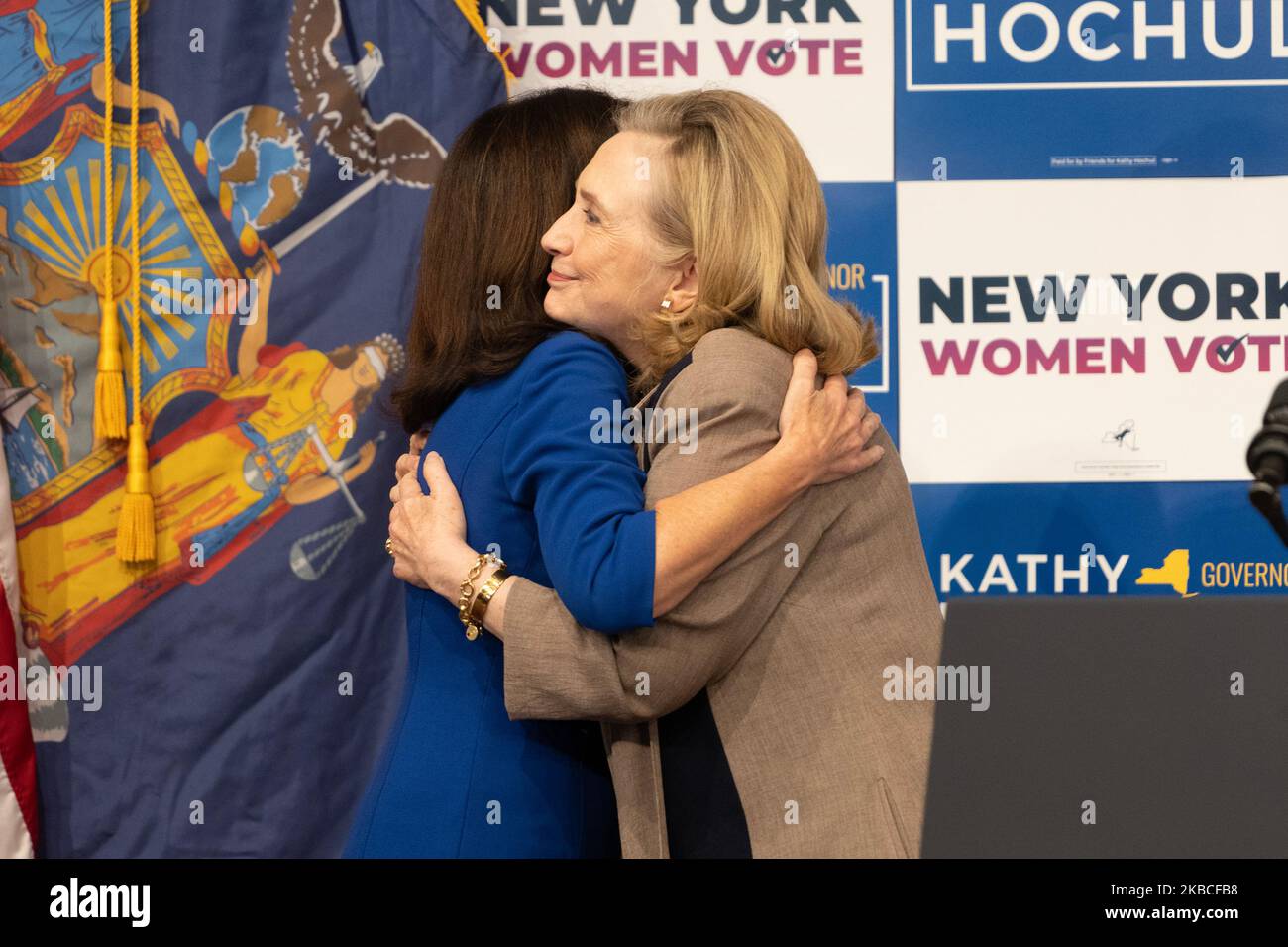 New York, US, November 3, 2022. Governor Kathy Hochul and Secretary ...