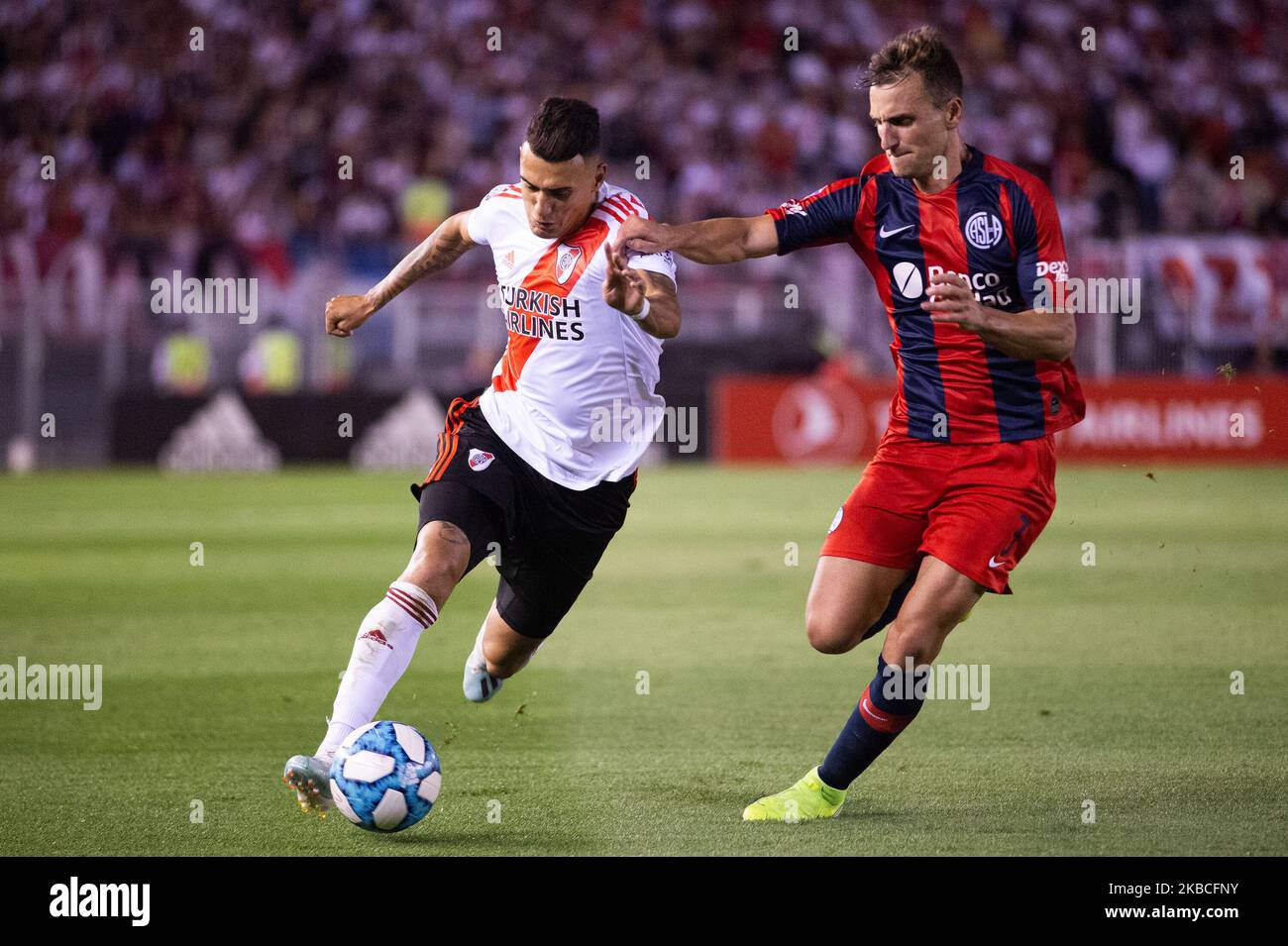 Suarez football argentina hi-res stock photography and images - Alamy