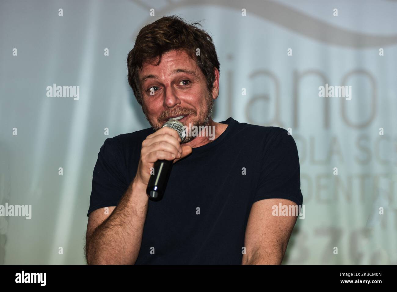 Italian actor Claudio Gioe meets the public and talks about cinema and ...