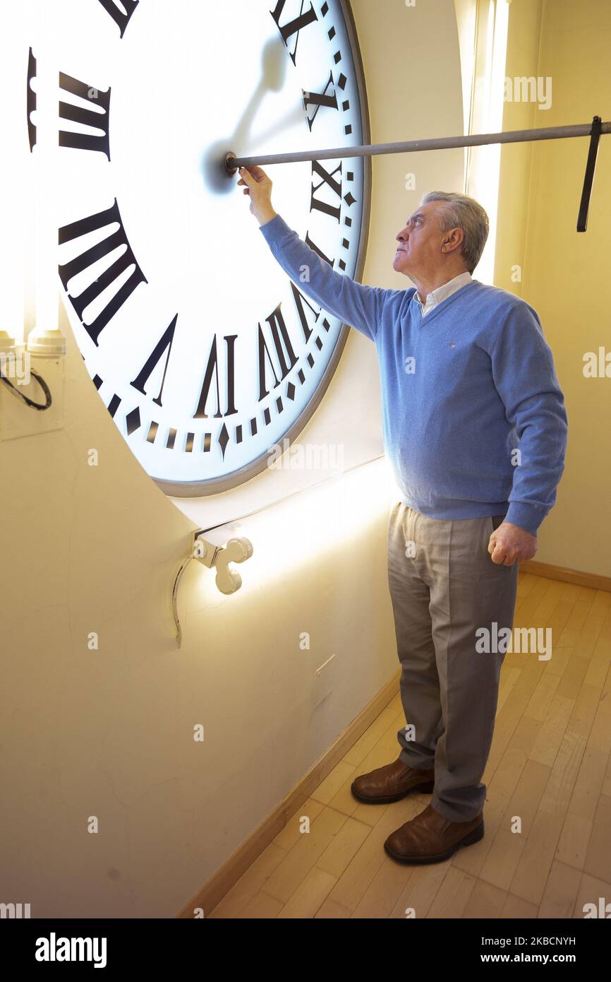 Master watchmaker Jesus Lopez-Terradas, clock maintenance key manager ...