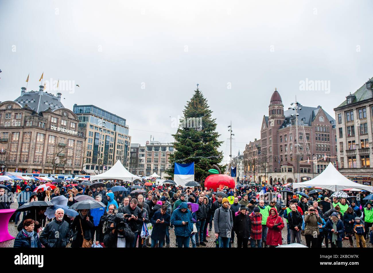 People are listening the speeches gaven at the Dam Square, during the ...
