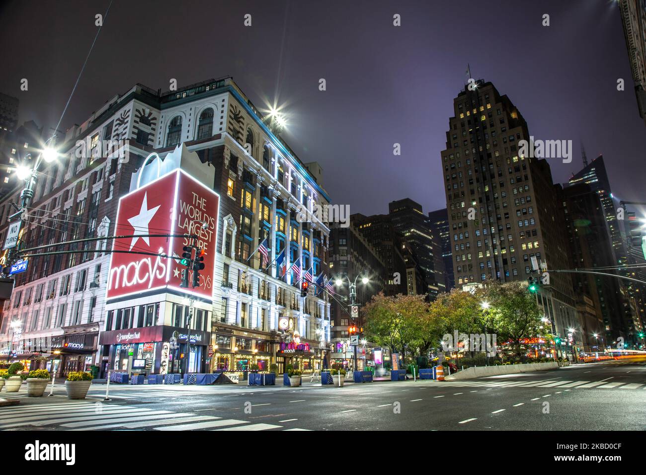 Macy's Herald Square Flagship Department Store in Midtown Manhattan New ...