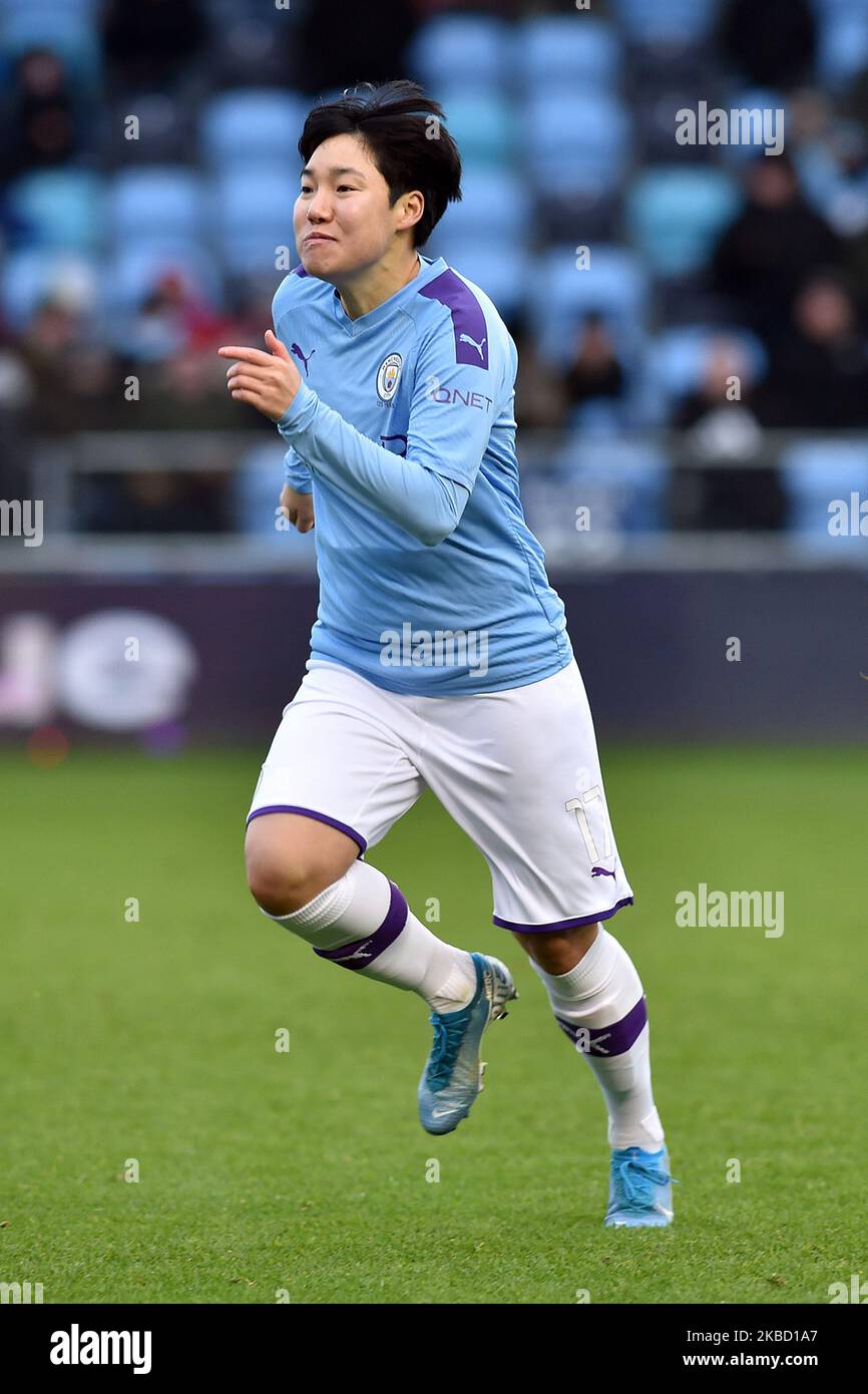 Brighton lee geum min hi-res stock photography and images - Alamy