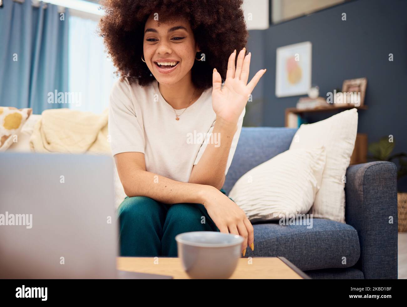 Woman on zoom call and beauty hi-res stock photography and images - Alamy