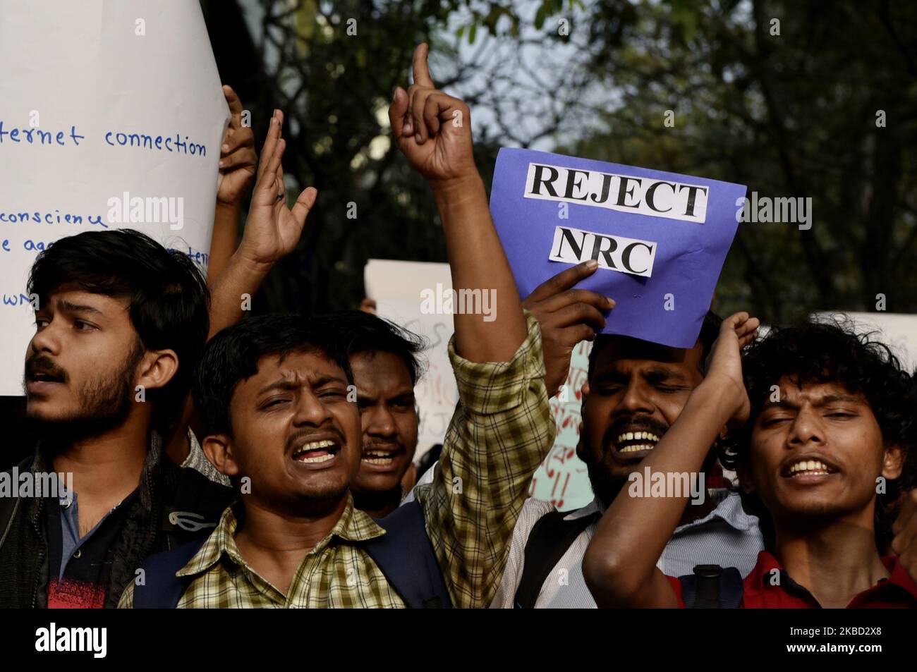 Jadavpur University students protest against the attack on police ...