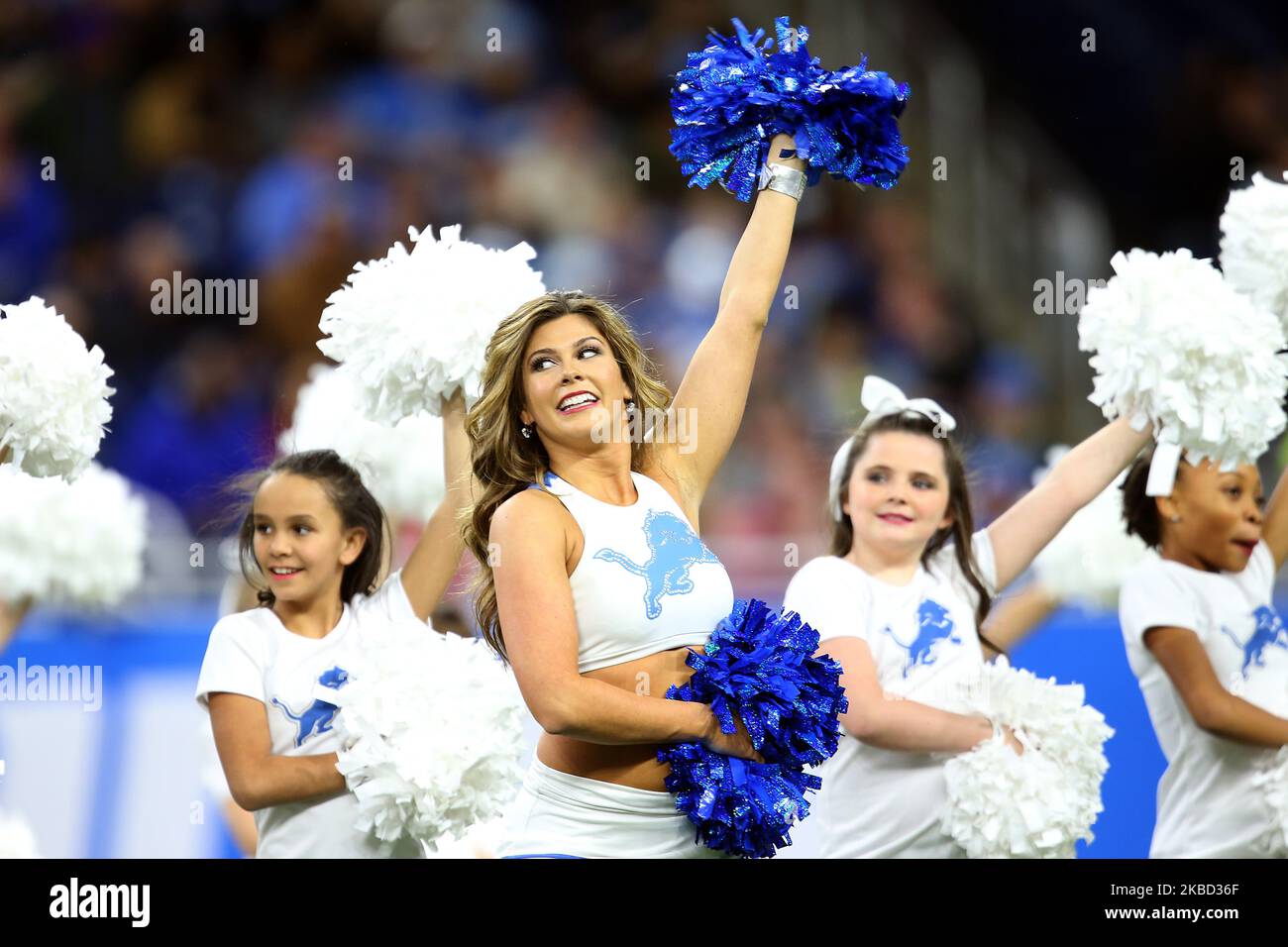 Detrtoit lions cheerleaders hi-res stock photography and images - Alamy