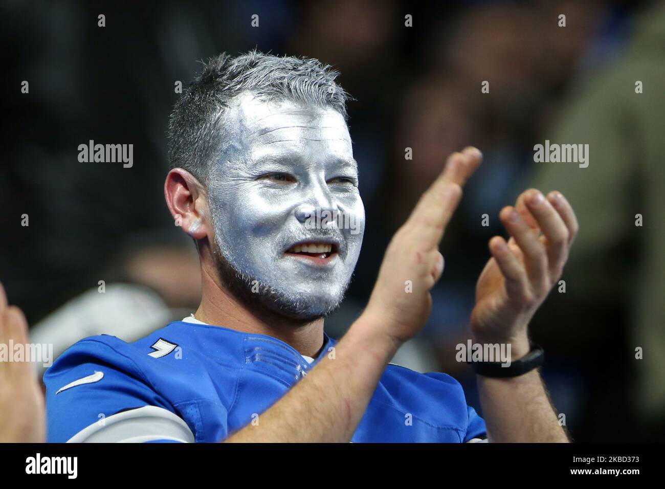 Detroit lions fan cheers hi-res stock photography and images - Alamy