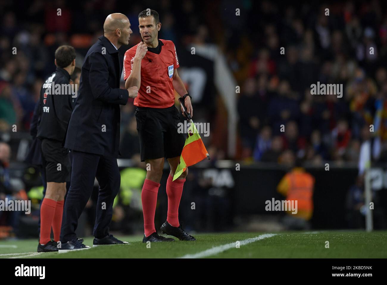 Zinedine Zidane of Real Madrid talking whit referee during the Liga ...