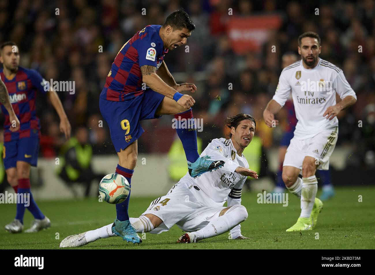 Luis Suarez of Barcelona shooting to goal during the Liga match between ...