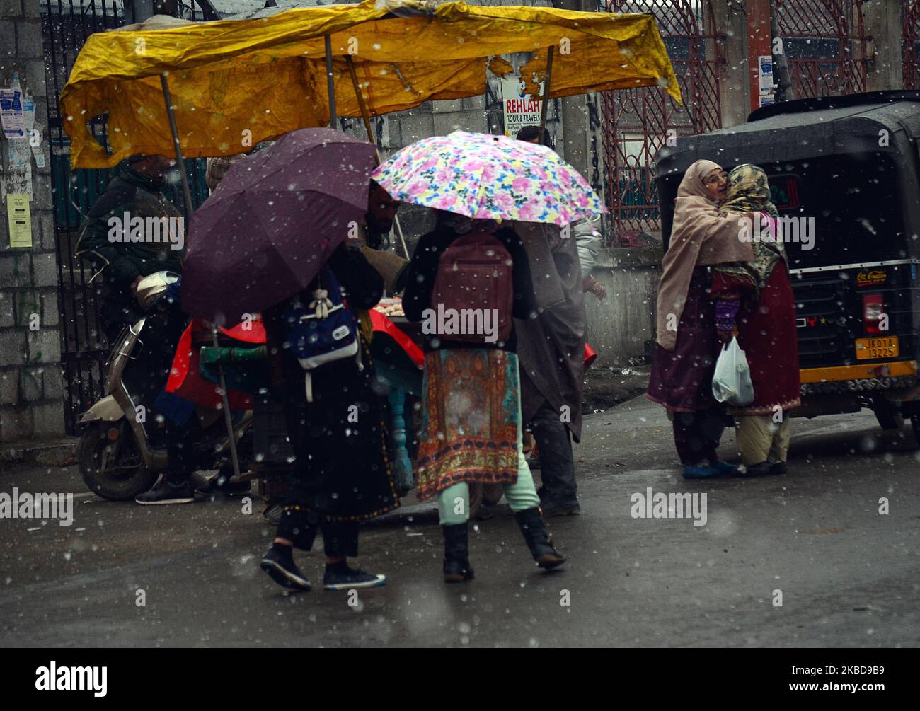 Kashmiri girls hi-res stock photography and images - Alamy