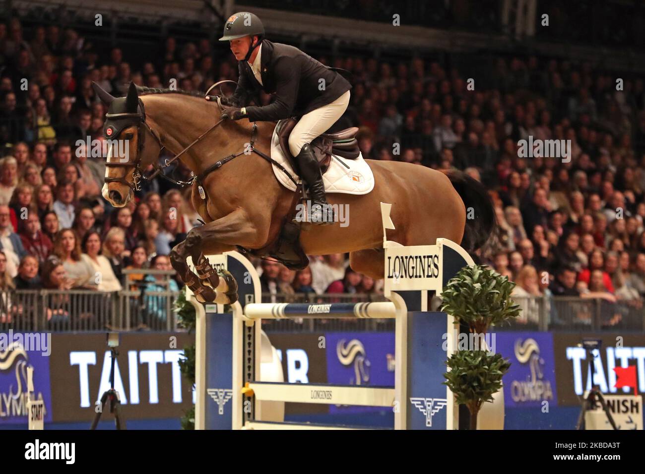 Anthony Condon riding SFS Vincomte on their way to victory during the ...
