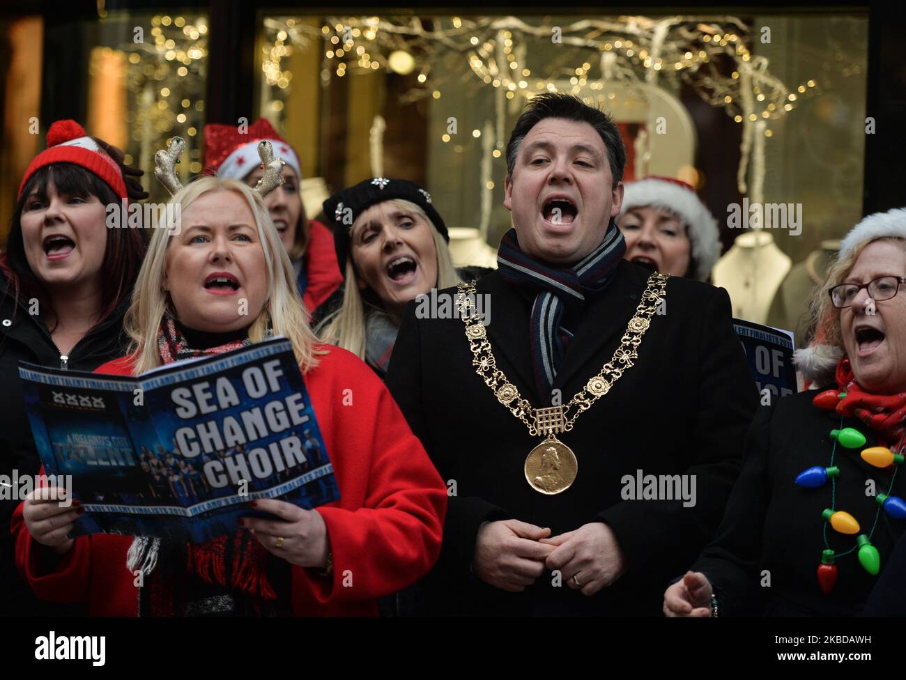 Sea of change choir hi-res stock photography and images - Alamy