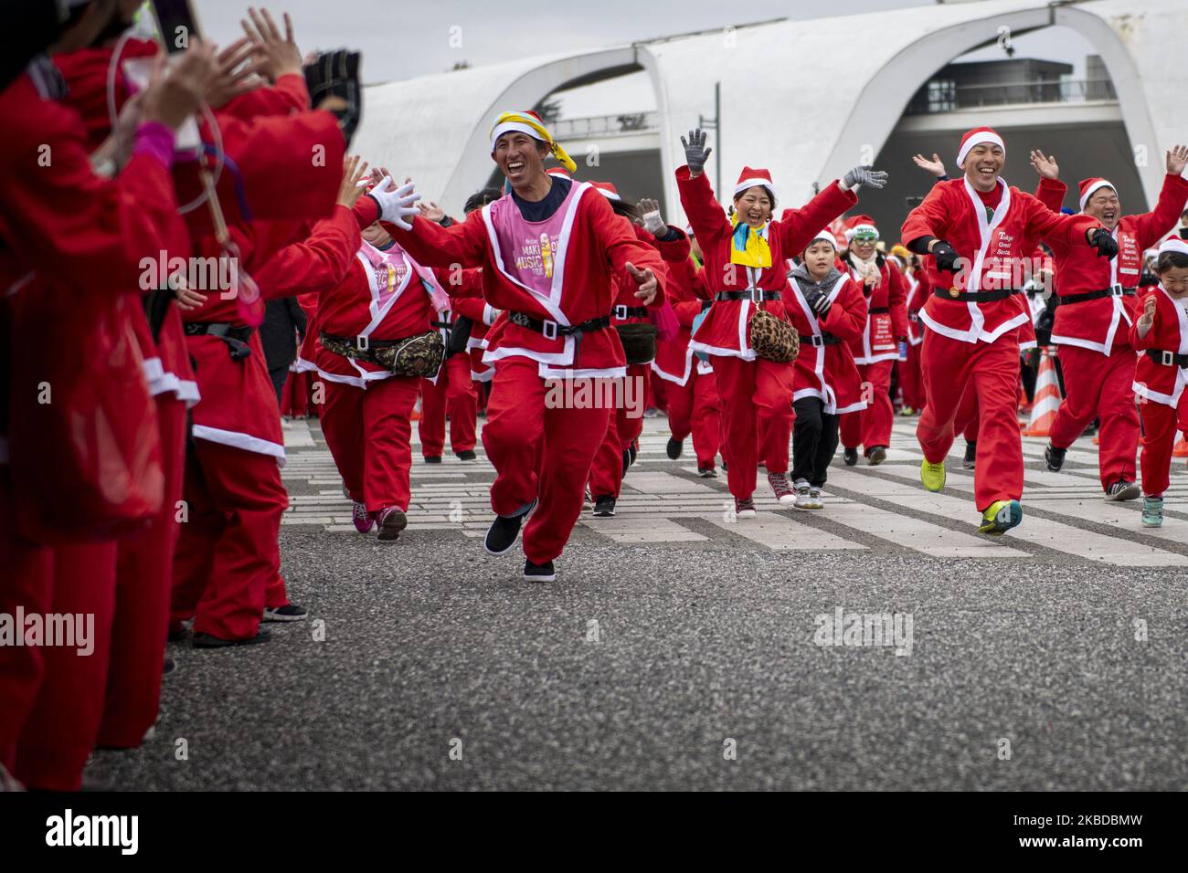 Tokyo great santa run 2019 hi-res stock photography and images - Alamy
