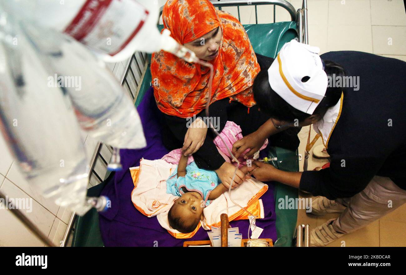 Number of child patients increased in Dhaka, Banglandesh on 20 December ...