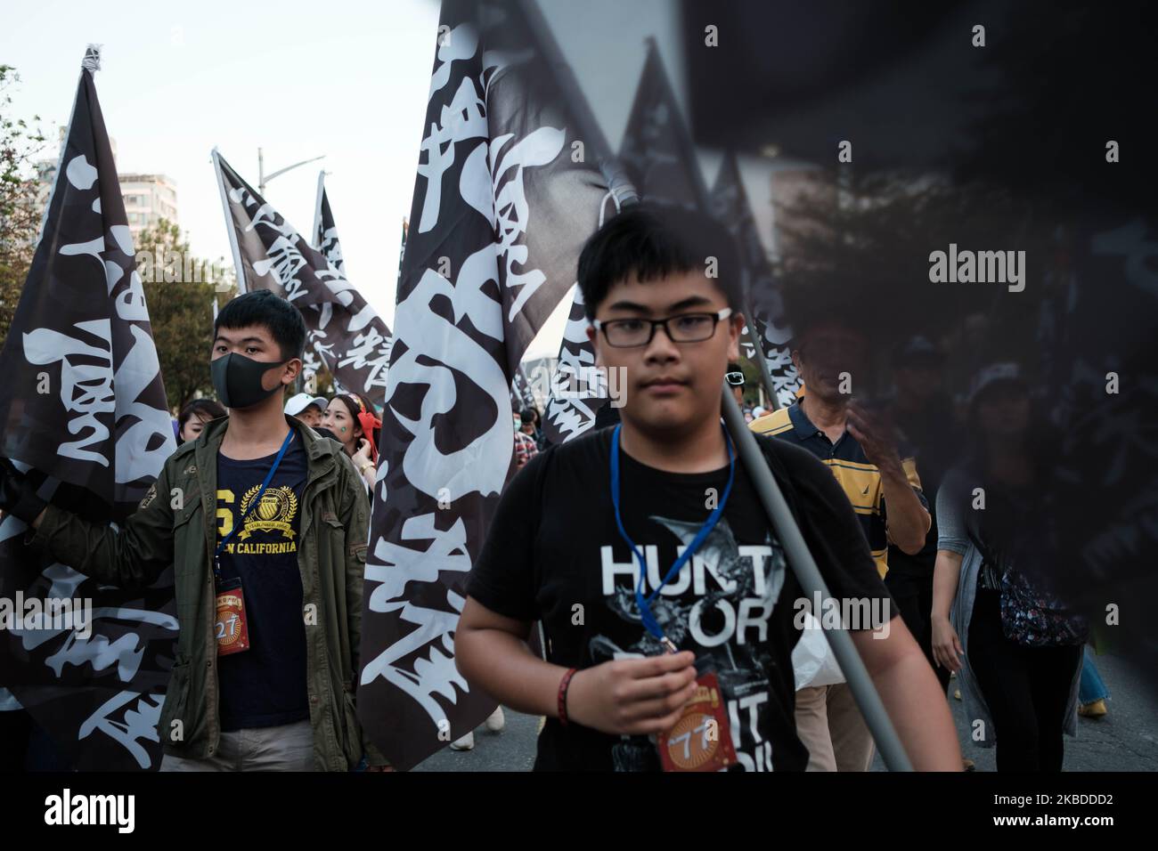 City of kaohsiung chanting slogans hi-res stock photography and images ...