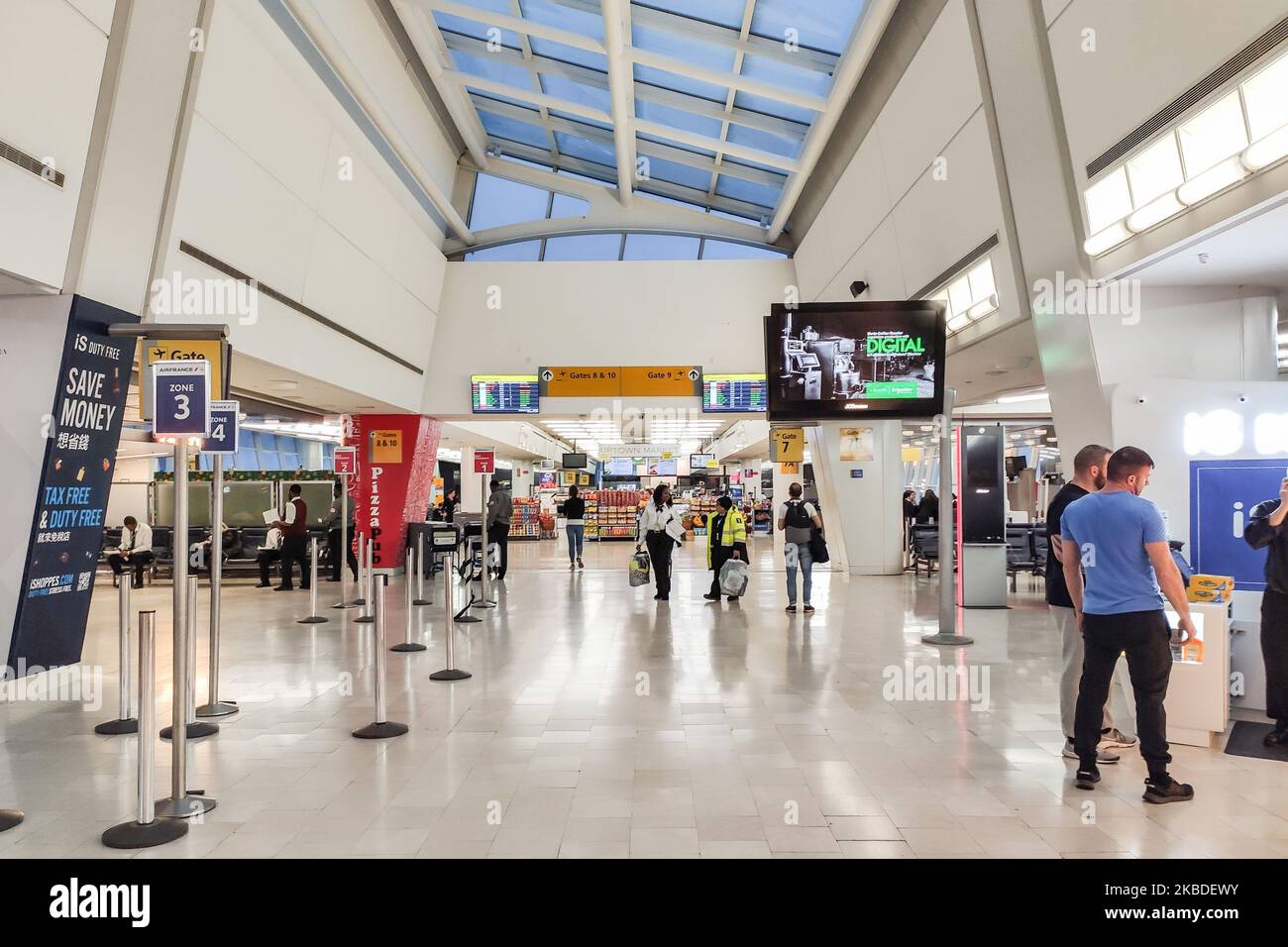 Inside the gate hall area of Terminal 1, waiting rooms, gates, seats ...