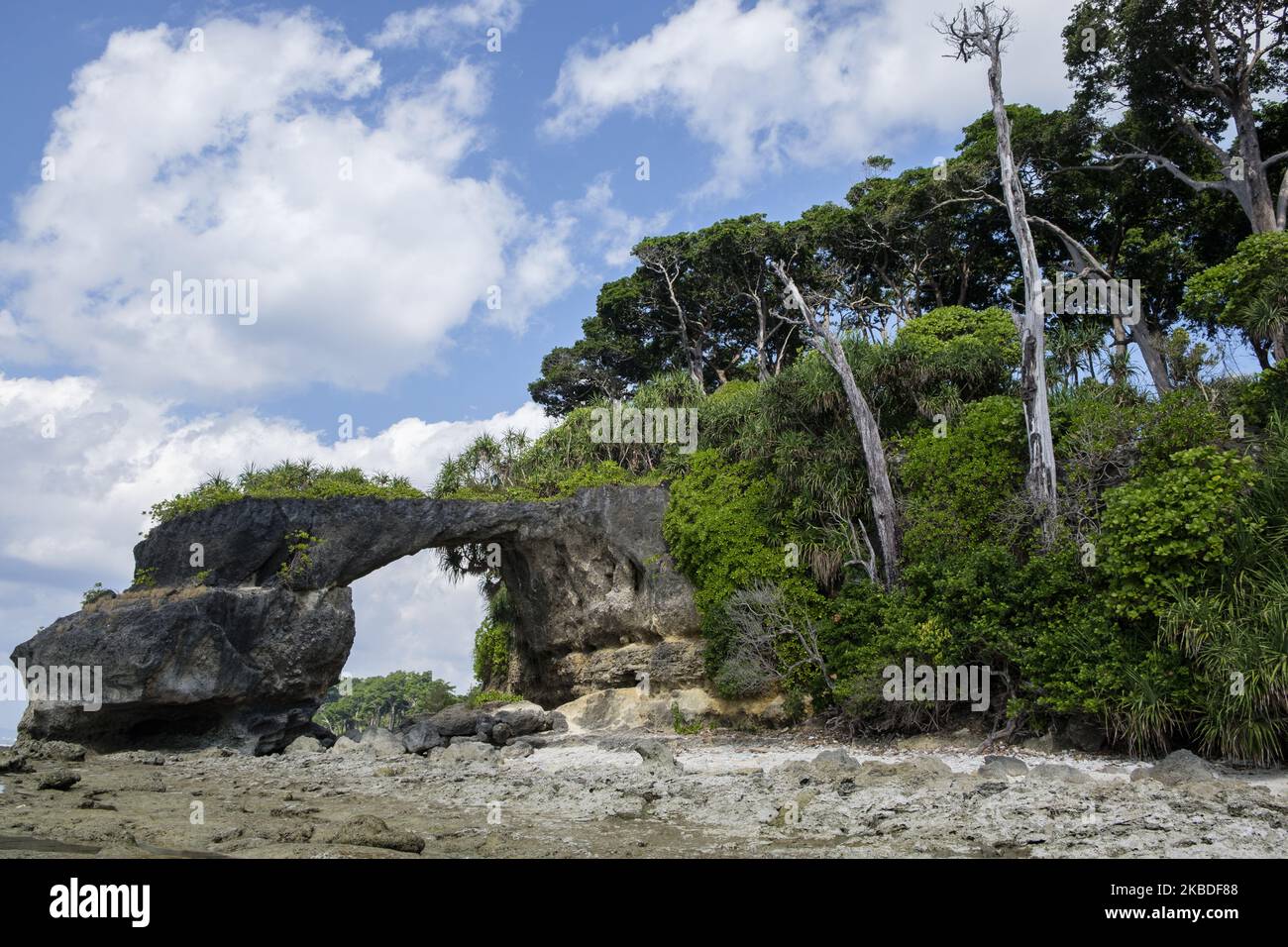 Howrah bridge natural rock formation hi-res stock photography and ...