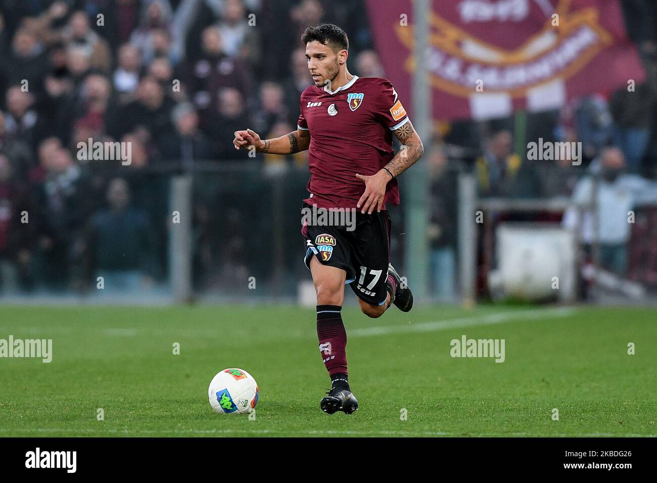 Emanuele cicerelli of us salernitana hi-res stock photography and ...