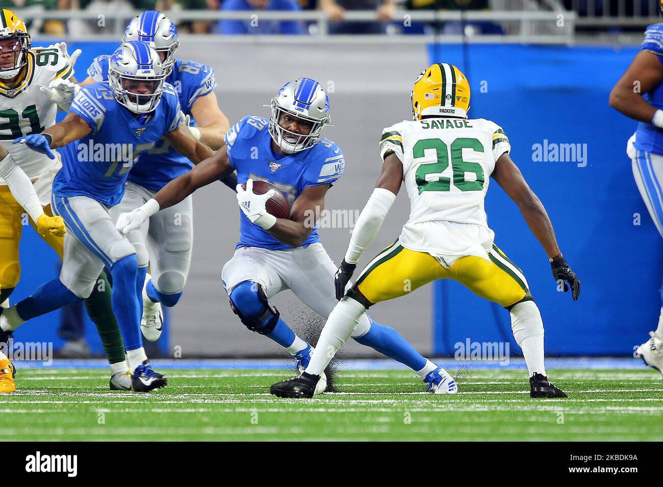 Pressure of green bay packers free safety darnell savage hi-res stock photography and images - Alamy