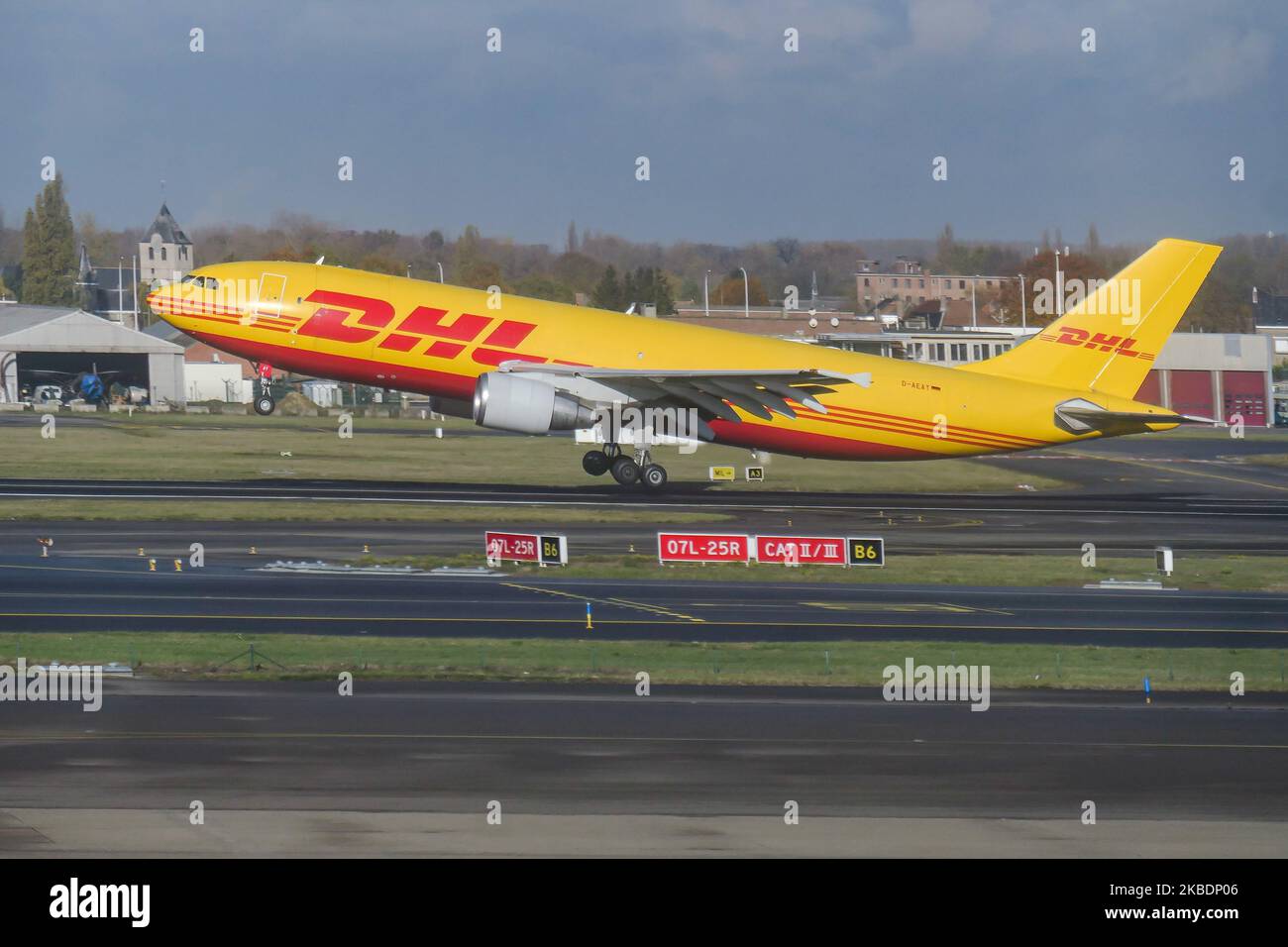 DHL Aviation - EAT Leipzig - European Air Transport Airbus A300 Cargo ...